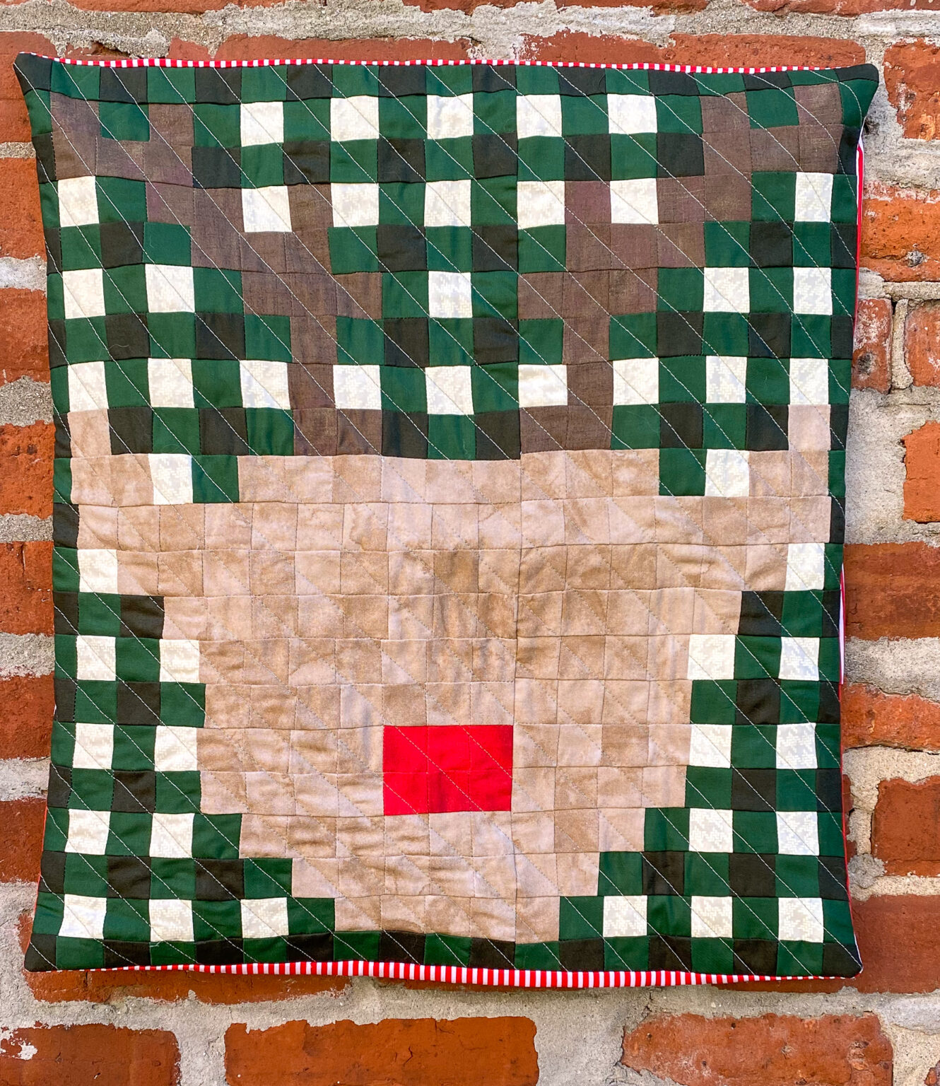Gingham Rudolph Quilt Pattern | PDF Download - It's Only Fabric And Thread