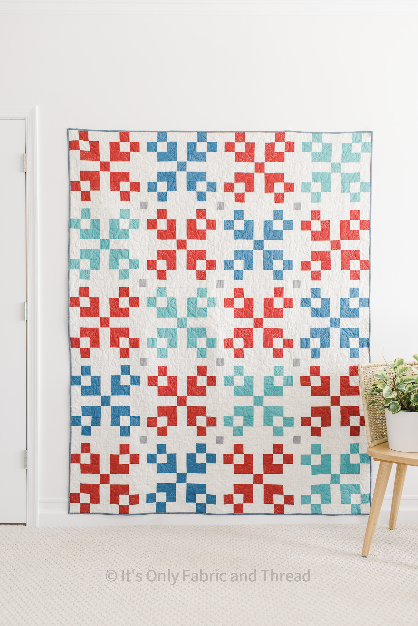 Snowflake Stitch Modern Christmas Quilt Pattern - It's Only Fabric And ...