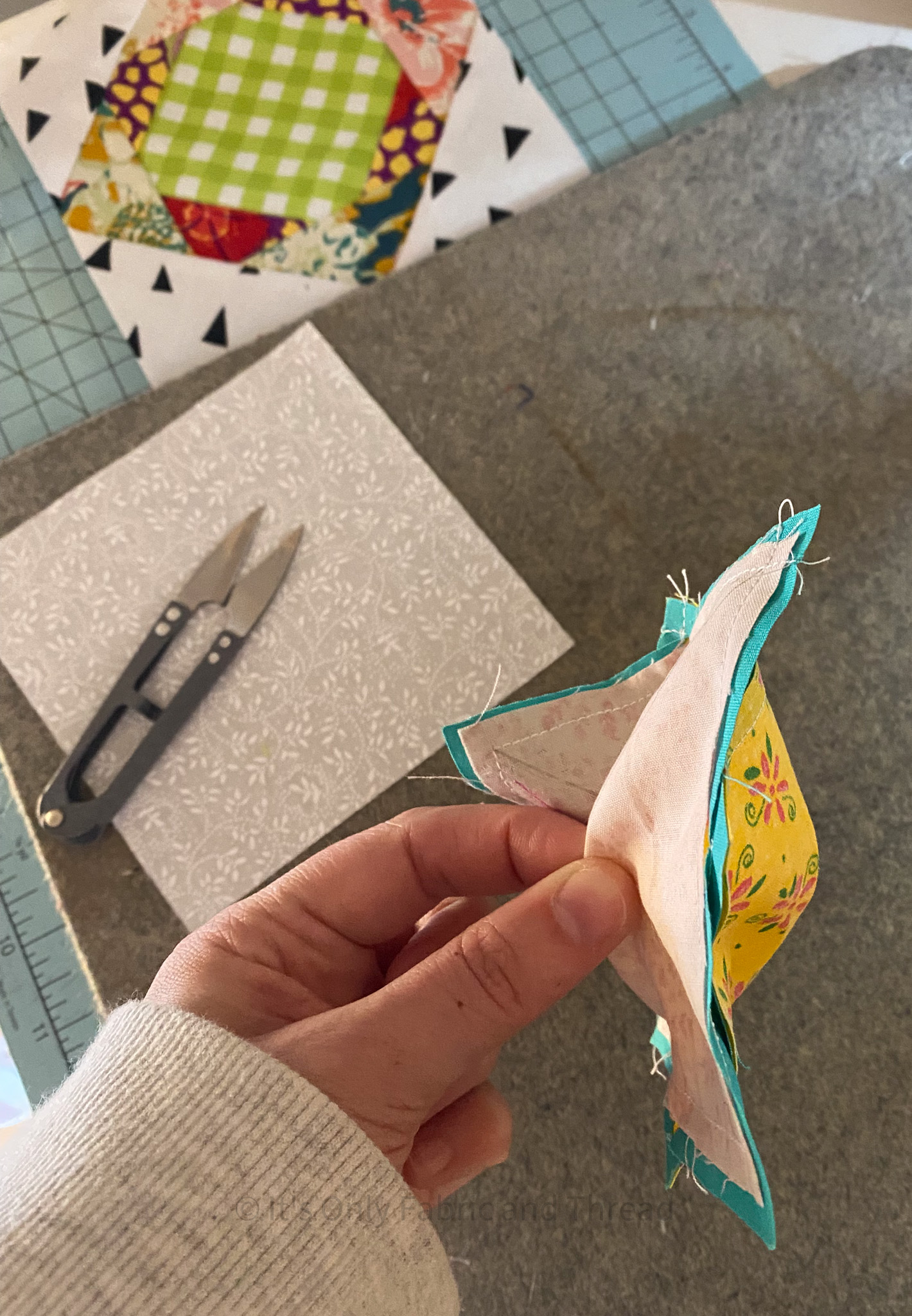 Scrap Explosion Free Quilt Block Tutorial & Scrappy Quilt Pattern - It ...